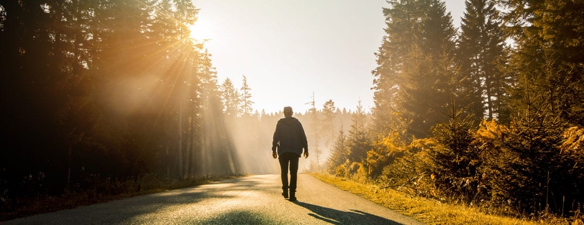 Feeling Alone? Tips On How To Combat Loneliness | Montare