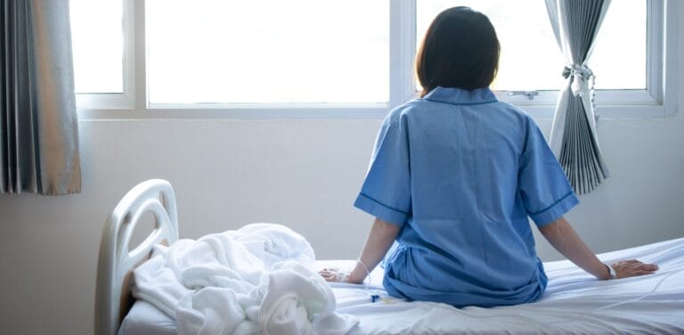 Difference Between a Psych Ward vs a Mental Hospital - Montare ...